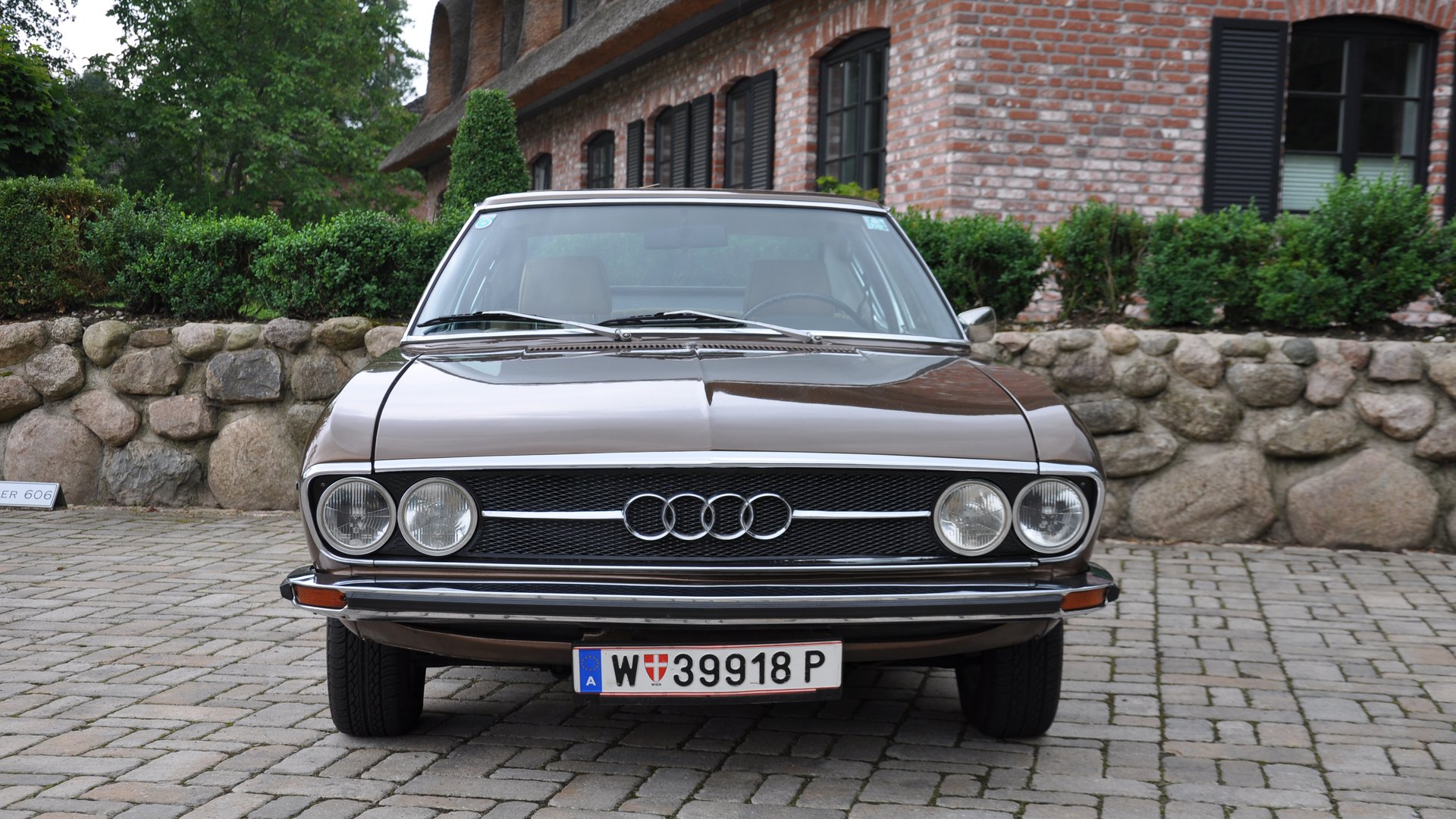 Audi 100s Coupe | Carracho-Classics